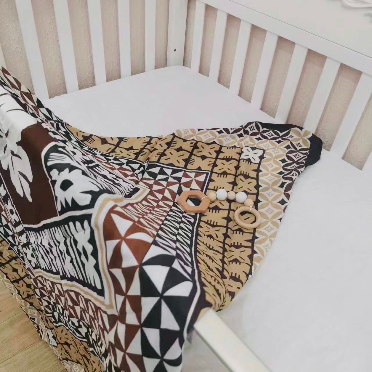 Fijian Inspired Muslin Wrap – Polybubs